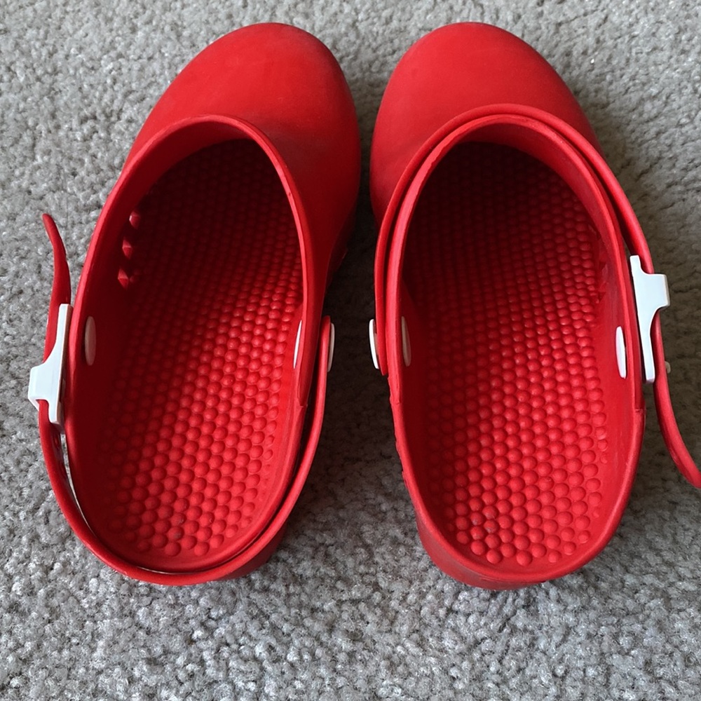 Light Calzuro Clogs: The Extra Light Professional Clo… - Gem